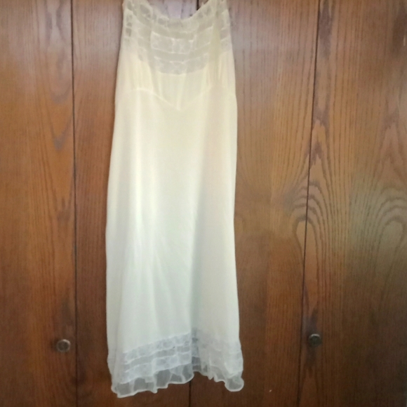 Source Unknown | Intimates & Sleepwear | Vintage 5 Or 60s Nightgown ...